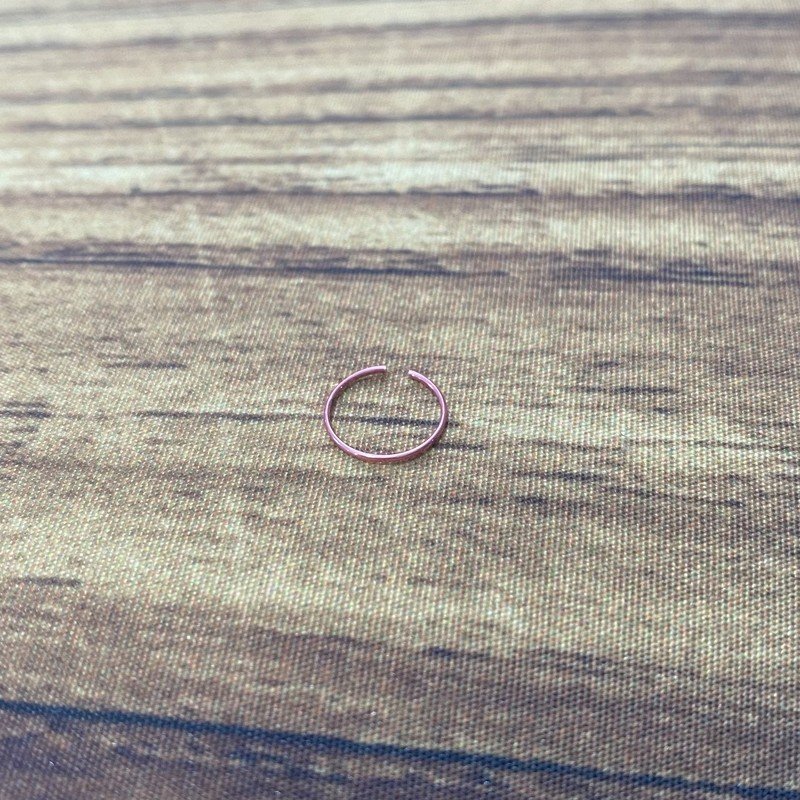Piercing de Nariz Argola Rosa Simples